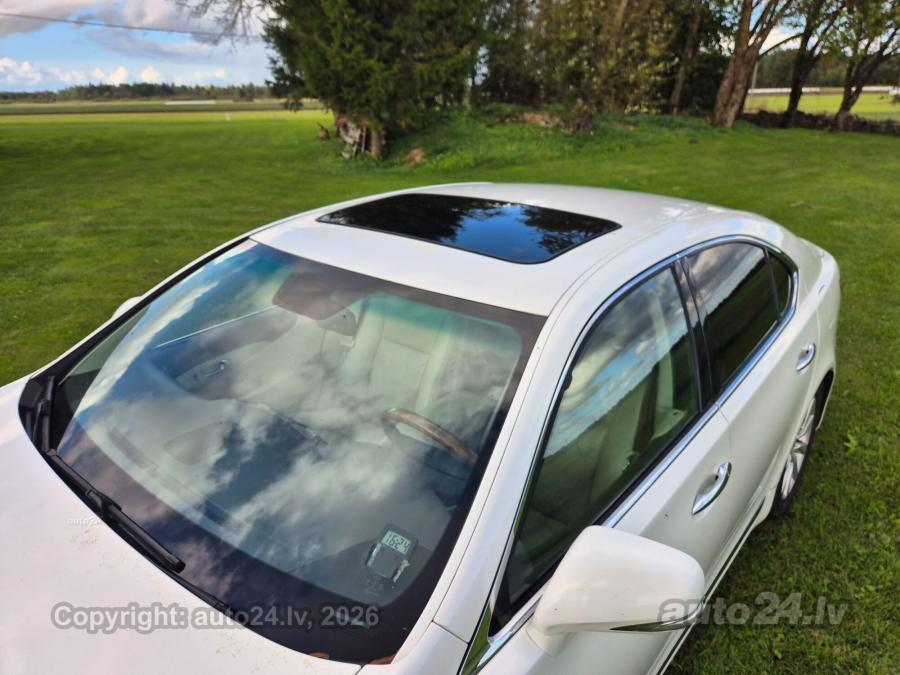 Balts Lexus LS 2009 Tallina, ar dzinēja tilpumu 4.60 L un nobraukumu 194 tūkst. km par 8000 €, foto 6 vietnē AUTOMOTO.COM.LV