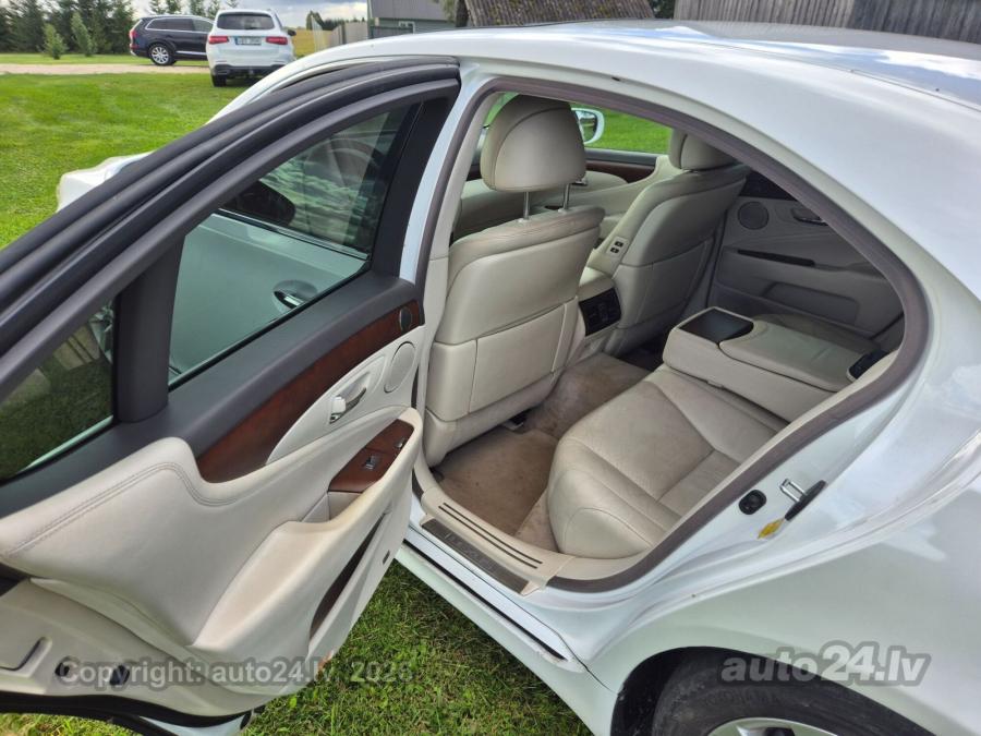 Balts Lexus LS 2009 Tallina, ar dzinēja tilpumu 4.60 L un nobraukumu 194 tūkst. km par 8000 €, foto 14 vietnē AUTOMOTO.COM.LV