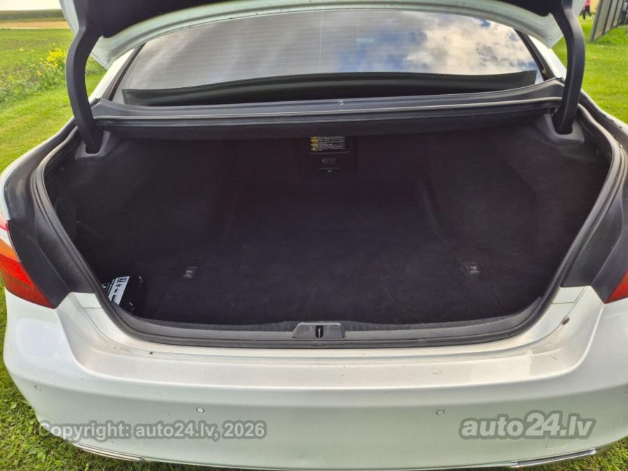 Balts Lexus LS 2009 Tallina, ar dzinēja tilpumu 4.60 L un nobraukumu 194 tūkst. km par 8000 €, foto 16 vietnē AUTOMOTO.COM.LV
