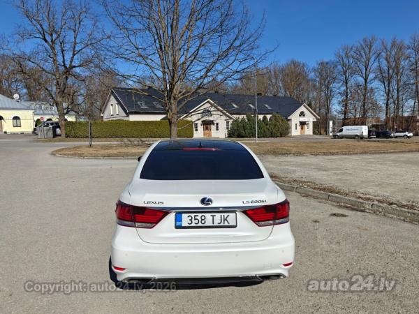 White Lexus LS 2013 in Tallinn, with an engine capacity of 5.00 L and mileage of 176 thousand km for 31800 €, photo 6 on AUTOMOTO.COM.LV