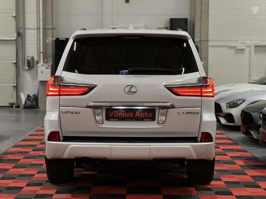 Balts Lexus LX 450 2015 Viļņa, ar dzinēja tilpumu 4.46 L un nobraukumu 224 tūkst. km par 57999 €, foto 5 vietnē AUTOMOTO.COM.LV