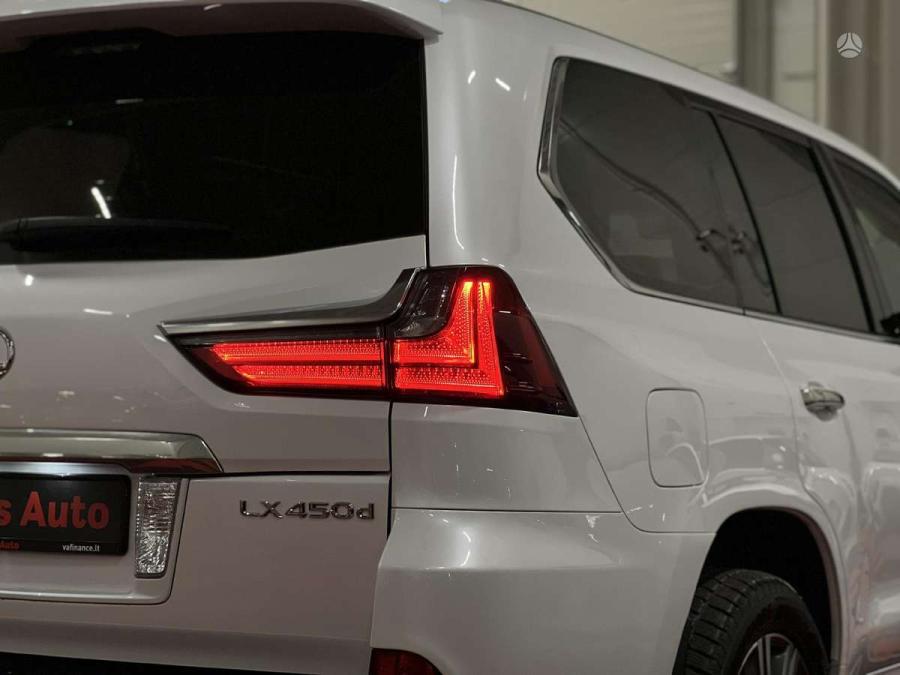 Balts Lexus LX 450 2015 Viļņa, ar dzinēja tilpumu 4.46 L un nobraukumu 224 tūkst. km par 57999 €, foto 10 vietnē AUTOMOTO.COM.LV