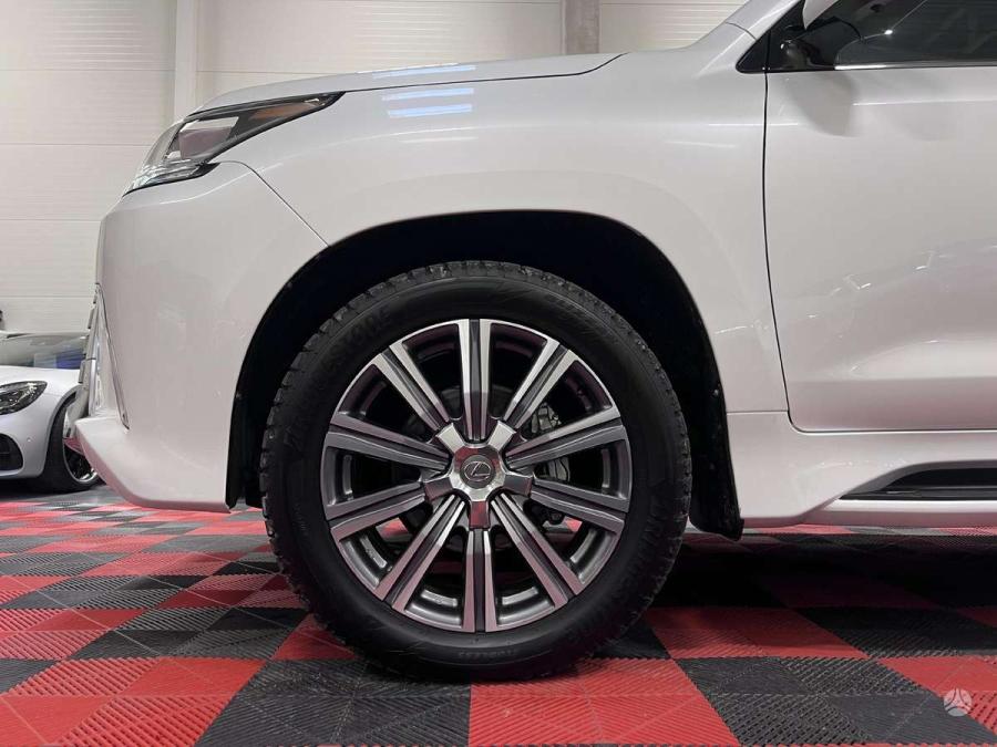 Balts Lexus LX 450 2015 Viļņa, ar dzinēja tilpumu 4.46 L un nobraukumu 224 tūkst. km par 57999 €, foto 11 vietnē AUTOMOTO.COM.LV