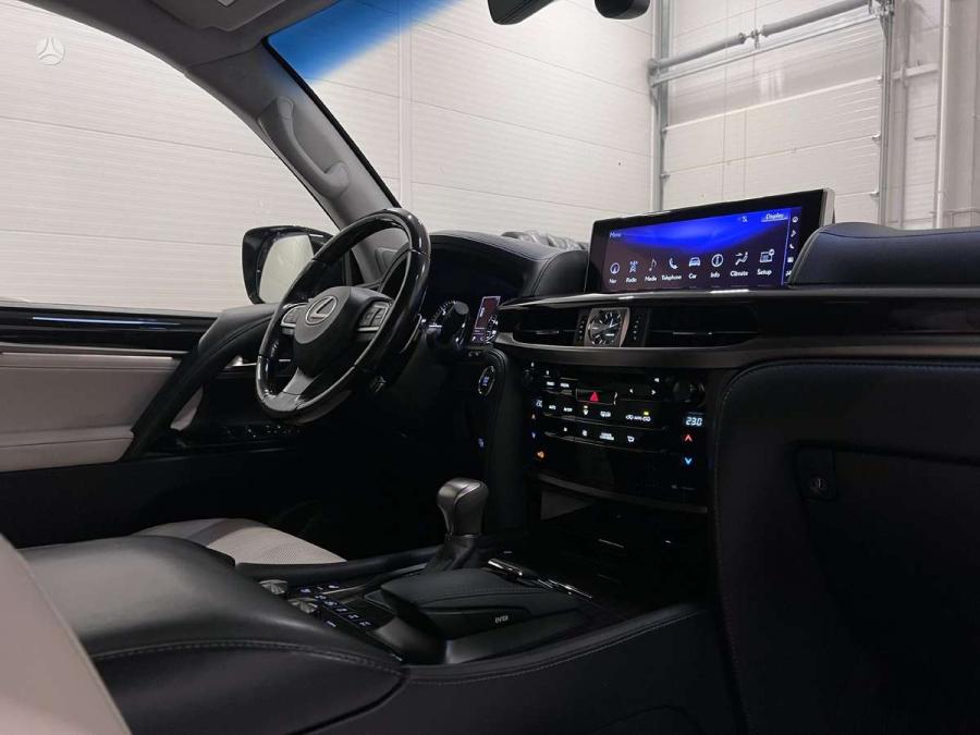 Balts Lexus LX 450 2015 Viļņa, ar dzinēja tilpumu 4.46 L un nobraukumu 224 tūkst. km par 57999 €, foto 20 vietnē AUTOMOTO.COM.LV