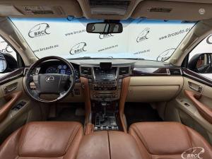 Черный Лексус LX 570 2008 в Вильнюс, объемом двигателя 5.66 л и пробегом 282 тыс. км за 28500 €, фото 5 на AUTOMOTO.COM.LV