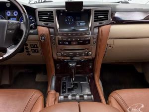 Черный Лексус LX 570 2008 в Вильнюс, объемом двигателя 5.66 л и пробегом 282 тыс. км за 28500 €, фото 20 на AUTOMOTO.COM.LV