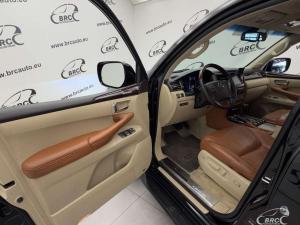 Черный Лексус LX 570 2008 в Вильнюс, объемом двигателя 5.66 л и пробегом 282 тыс. км за 28500 €, фото 24 на AUTOMOTO.COM.LV