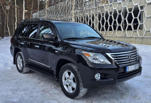 Melns Lexus LX 570 2009 Viļņa, ar dzinēja tilpumu 5.70 L un nobraukumu 209 tūkst. km par 25400 €, foto 1 vietnē AUTOMOTO.COM.LV