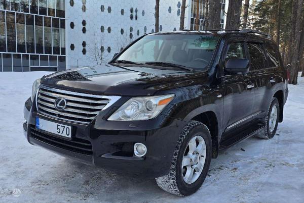Melns Lexus LX 570 2009 Viļņa, ar dzinēja tilpumu 5.70 L un nobraukumu 209 tūkst. km par 25400 €, foto 3 vietnē AUTOMOTO.COM.LV