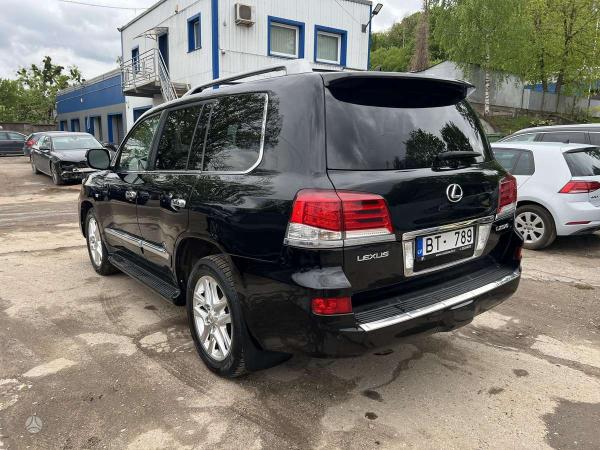 Черный Лексус LX 570 2012 в Каунас, объемом двигателя 5.66 л и пробегом 200 тыс. км за 16900 €, фото 5 на AUTOMOTO.COM.LV