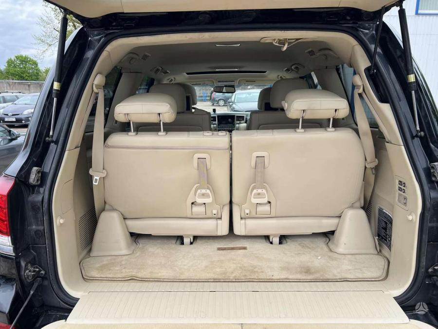 Черный Лексус LX 570 2012 в Каунас, объемом двигателя 5.66 л и пробегом 200 тыс. км за 16900 €, фото 12 на AUTOMOTO.COM.LV