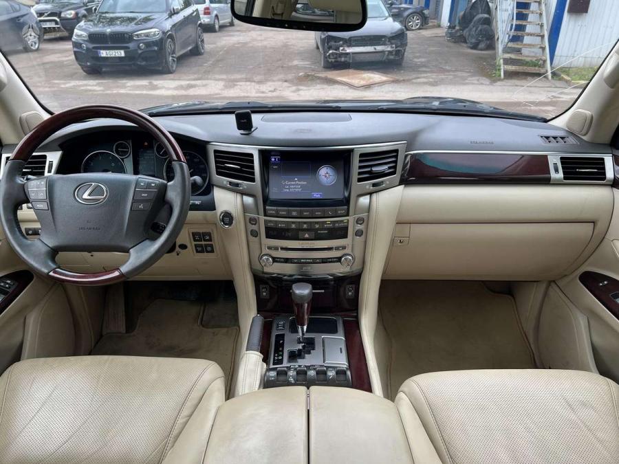 Черный Лексус LX 570 2012 в Каунас, объемом двигателя 5.66 л и пробегом 200 тыс. км за 16900 €, фото 21 на AUTOMOTO.COM.LV
