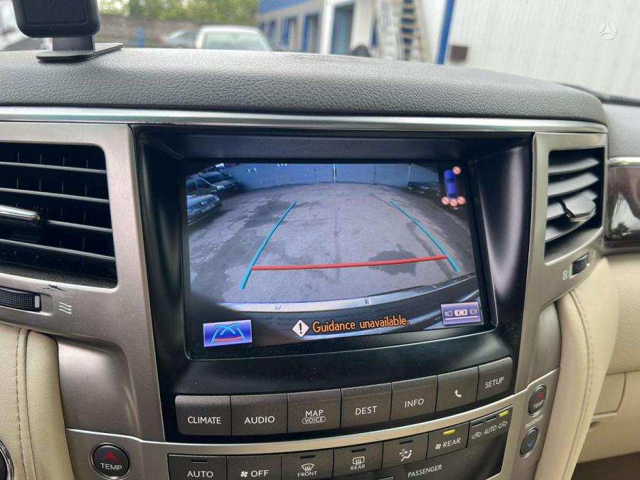 Черный Лексус LX 570 2012 в Каунас, объемом двигателя 5.66 л и пробегом 200 тыс. км за 16900 €, фото 29 на AUTOMOTO.COM.LV