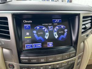 Черный Лексус LX 570 2012 в Каунас, объемом двигателя 5.66 л и пробегом 200 тыс. км за 16900 €, фото 30 на AUTOMOTO.COM.LV