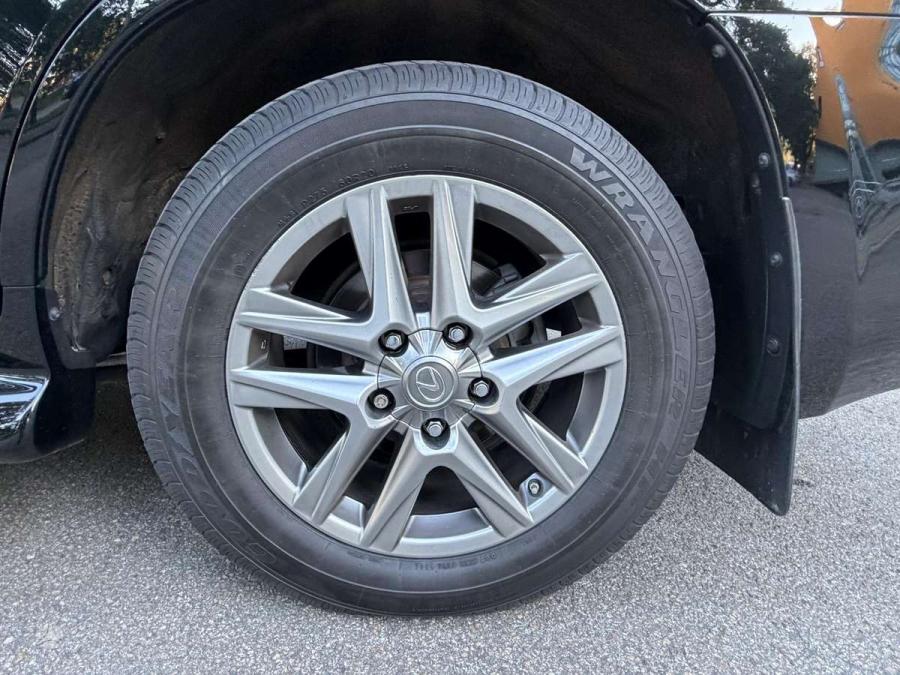 Black Lexus LX 570 2014 in Tallinn, with an engine capacity of 0.00 L and mileage of 172 thousand km for 41900 €, photo 10 on AUTOMOTO.COM.LV