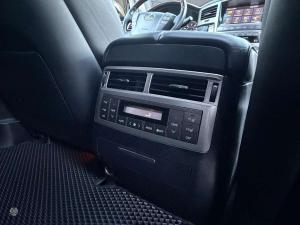 Black Lexus LX 570 2014 in Tallinn, with an engine capacity of 0.00 L and mileage of 172 thousand km for 41900 €, photo 19 on AUTOMOTO.COM.LV