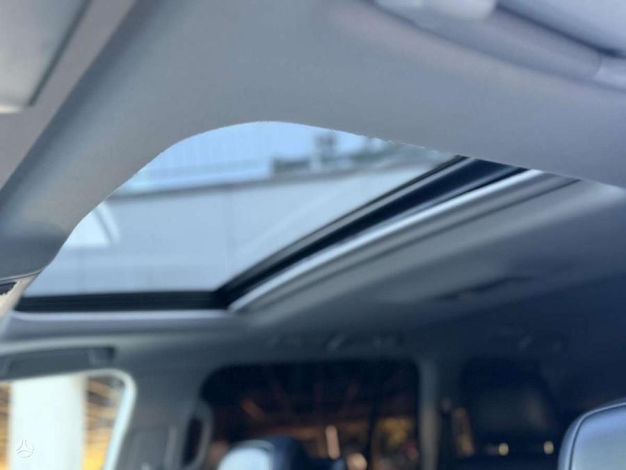 Black Lexus LX 570 2014 in Tallinn, with an engine capacity of 0.00 L and mileage of 172 thousand km for 41900 €, photo 26 on AUTOMOTO.COM.LV