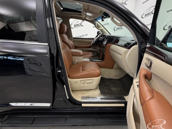 Lexus LX 570 2008 in Vilnius, with an engine capacity of 5.66 L and mileage of 175 thousand km for 28500 €, photo 4 on AUTOMOTO.COM.LV