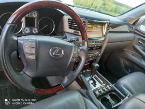 Серый Лексус LX 570 2010 в Вильнюс, объемом двигателя 5.70 л и пробегом 201 тыс. км за 31500 €, фото 30 на AUTOMOTO.COM.LV