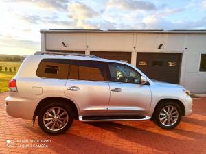 Серый Лексус LX 570 2010 в Вильнюс, объемом двигателя 5.70 л и пробегом 201 тыс. км за 31500 €, фото 35 на AUTOMOTO.COM.LV