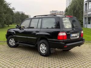 Black Lexus LX 1999 in Riga, with an engine capacity of 4.70 L and mileage of 134 thousand km for 4890 €, photo 4 on AUTOMOTO.COM.LV