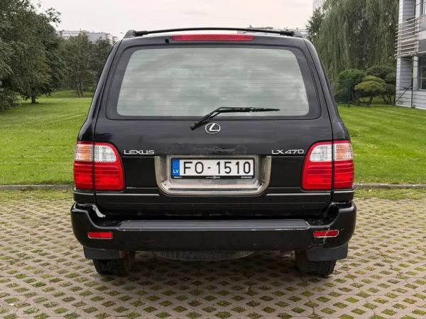Black Lexus LX 1999 in Riga, with an engine capacity of 4.70 L and mileage of 134 thousand km for 4890 €, photo 4 on AUTOMOTO.COM.LV