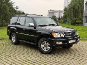 Black Lexus LX 1999 in Riga, with an engine capacity of 4.70 L and mileage of 134 thousand km for 4890 €, photo 8 on AUTOMOTO.COM.LV