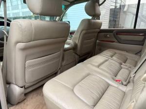 Black Lexus LX 1999 in Riga, with an engine capacity of 4.70 L and mileage of 134 thousand km for 4890 €, photo 19 on AUTOMOTO.COM.LV