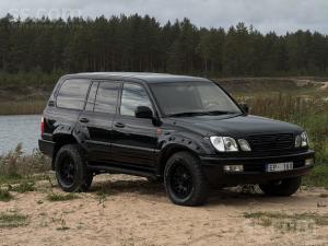 Melns Lexus LX 2000 Rīga, ar dzinēja tilpumu 4.70 L un nobraukumu 242 tūkst. km par 25495 €, foto 4 vietnē AUTOMOTO.COM.LV
