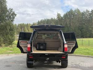 Melns Lexus LX 2000 Rīga, ar dzinēja tilpumu 4.70 L un nobraukumu 242 tūkst. km par 25495 €, foto 6 vietnē AUTOMOTO.COM.LV