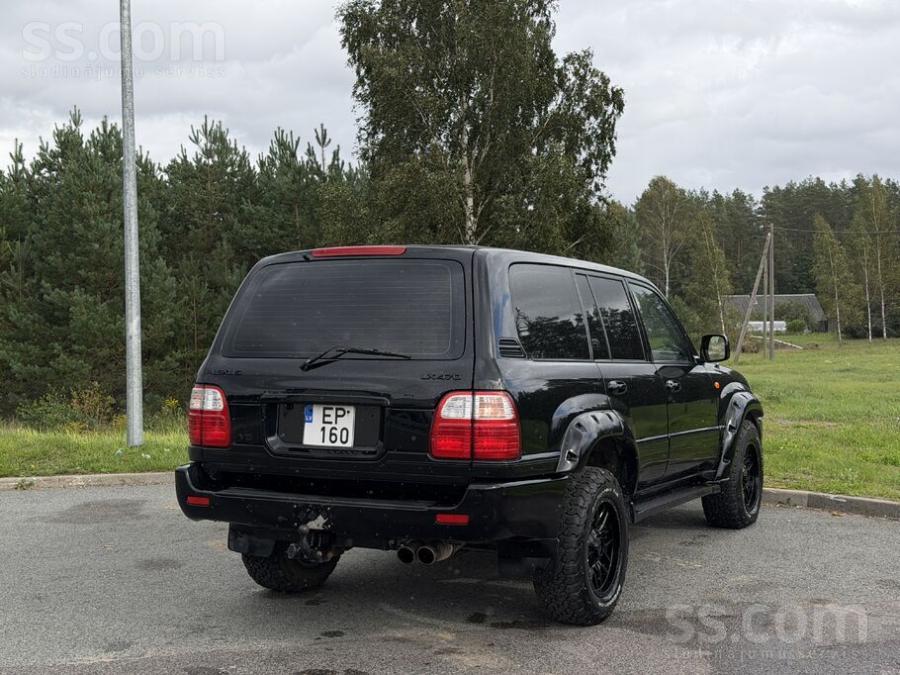 Melns Lexus LX 2000 Rīga, ar dzinēja tilpumu 4.70 L un nobraukumu 242 tūkst. km par 25495 €, foto 9 vietnē AUTOMOTO.COM.LV