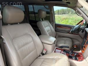 Melns Lexus LX 2000 Rīga, ar dzinēja tilpumu 4.70 L un nobraukumu 242 tūkst. km par 25495 €, foto 10 vietnē AUTOMOTO.COM.LV