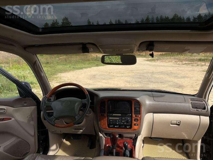 Melns Lexus LX 2000 Rīga, ar dzinēja tilpumu 4.70 L un nobraukumu 242 tūkst. km par 25495 €, foto 12 vietnē AUTOMOTO.COM.LV
