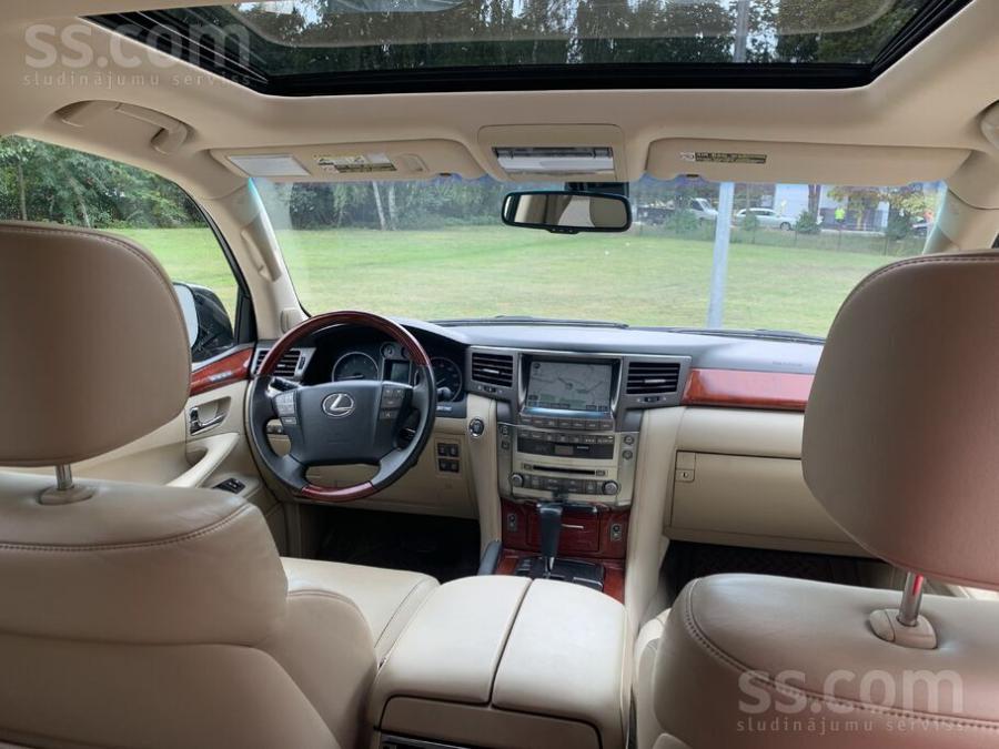 Black Lexus LX 2009 in Riga, with an engine capacity of 5.70 L and mileage of 15 thousand km for 29495 €, photo 6 on AUTOMOTO.COM.LV