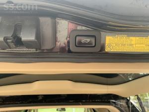Black Lexus LX 2009 in Riga, with an engine capacity of 5.70 L and mileage of 15 thousand km for 29495 €, photo 12 on AUTOMOTO.COM.LV
