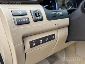Black Lexus LX 2011 in Riga, with an engine capacity of 5.70 L and mileage of 76 thousand km for 33000 €, photo 18 on AUTOMOTO.COM.LV