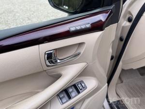 Black Lexus LX 2011 in Riga, with an engine capacity of 5.70 L and mileage of 76 thousand km for 33000 €, photo 19 on AUTOMOTO.COM.LV
