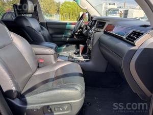 Black Lexus LX 2013 in Riga, with an engine capacity of 5.70 L and mileage of 0 thousand km for 30500 €, photo 15 on AUTOMOTO.COM.LV