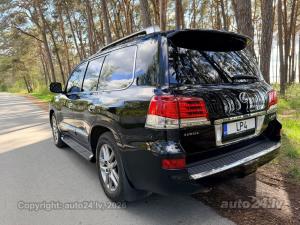 Черный Лексус ЛХ 2014 в Таллин, объемом двигателя 5.70 л и пробегом 165 тыс. км за 48000 €, фото 5 на AUTOMOTO.COM.LV