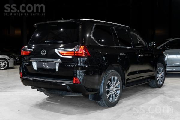 Melns Lexus LX 2017 Rīga, ar dzinēja tilpumu 5.70 L un nobraukumu 83 tūkst. km par 74500 €, foto 4 vietnē AUTOMOTO.COM.LV