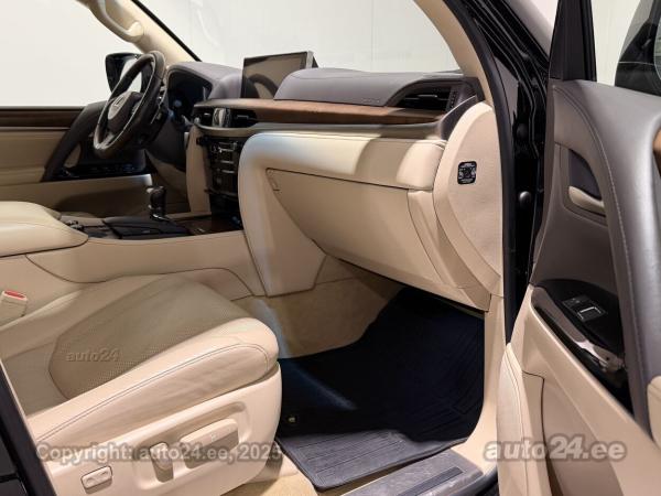 Melns Lexus LX 2019 Tartu, ar dzinēja tilpumu 5.70 L un nobraukumu 97 tūkst. km par 74990 €, foto 11 vietnē AUTOMOTO.COM.LV