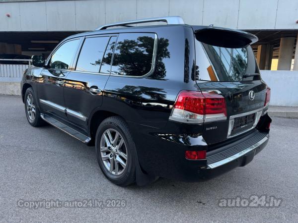 Black Lexus LX 2014 in Tallinn, with an engine capacity of 5.70 L and mileage of 172 thousand km for 41900 €, photo 6 on AUTOMOTO.COM.LV