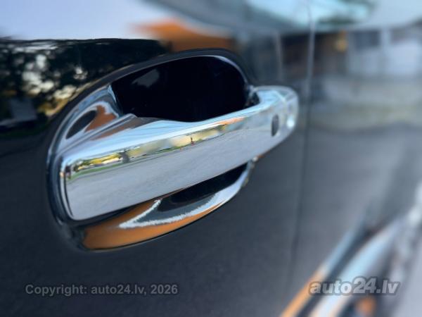 Black Lexus LX 2014 in Tallinn, with an engine capacity of 5.70 L and mileage of 172 thousand km for 41900 €, photo 8 on AUTOMOTO.COM.LV