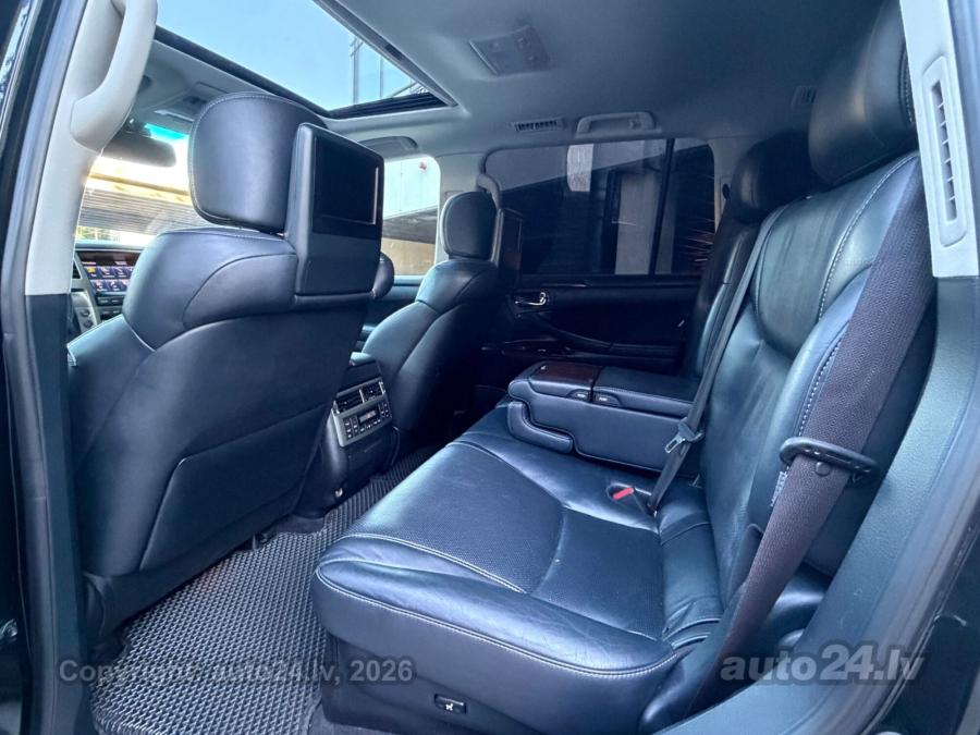 Черный Лексус ЛХ 2014 в Таллин, объемом двигателя 5.70 л и пробегом 172 тыс. км за 41900 €, фото 16 на AUTOMOTO.COM.LV