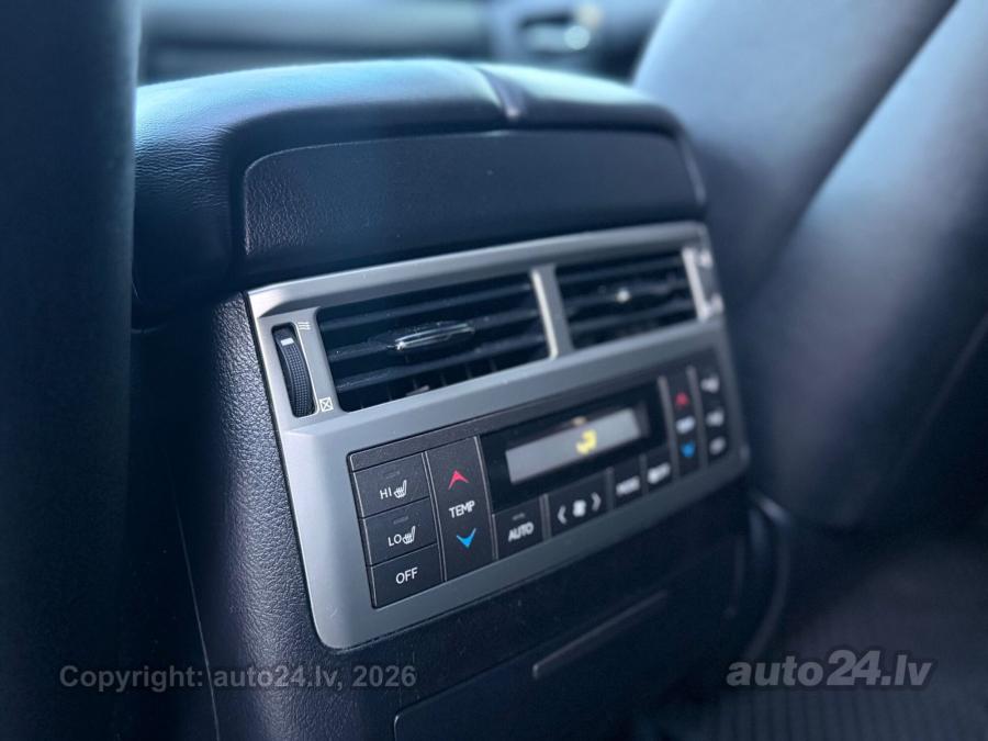 Черный Лексус ЛХ 2014 в Таллин, объемом двигателя 5.70 л и пробегом 172 тыс. км за 41900 €, фото 23 на AUTOMOTO.COM.LV