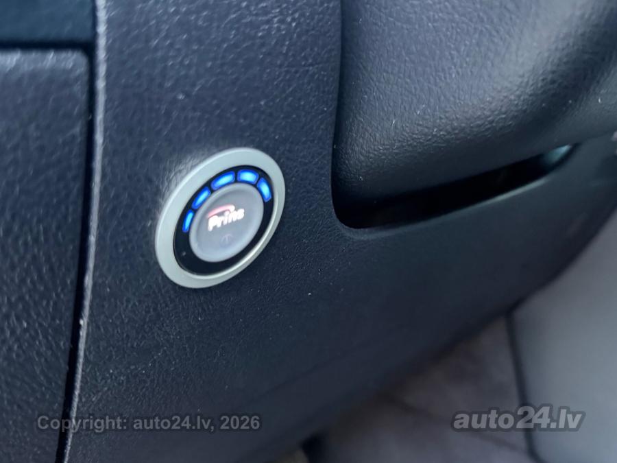 Черный Лексус ЛХ 2014 в Таллин, объемом двигателя 5.70 л и пробегом 172 тыс. км за 41900 €, фото 28 на AUTOMOTO.COM.LV