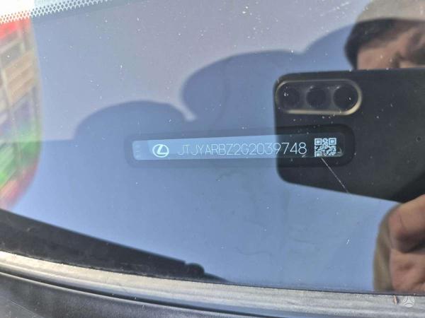 Melns Lexus NX 200t 2016 Šauļi, ar dzinēja tilpumu 2.00 L un nobraukumu 149 tūkst. km par 18800 €, foto 3 vietnē AUTOMOTO.COM.LV