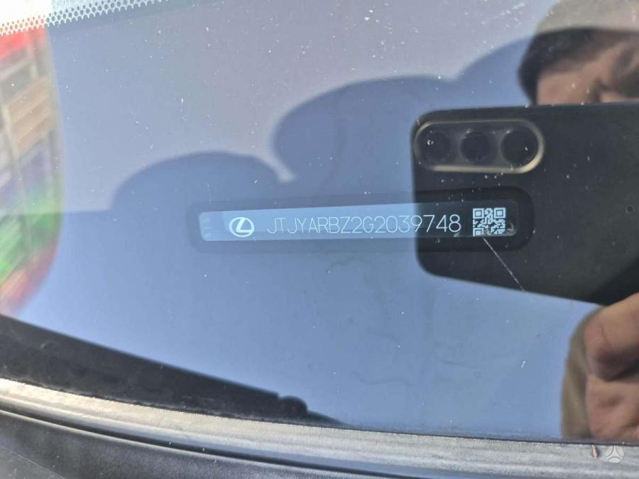 Black Lexus NX 200t 2016 in Siauliai, with an engine capacity of 2.00 L and mileage of 149 thousand km for 18800 €, photo 3 on AUTOMOTO.COM.LV