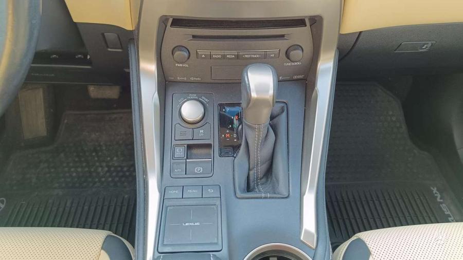 Красный Лексус NX 200t 2016 в Клайпеда, объемом двигателя 2.00 л и пробегом 43 тыс. км за 9900 €, фото 34 на AUTOMOTO.COM.LV