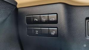 Красный Лексус NX 200t 2016 в Клайпеда, объемом двигателя 2.00 л и пробегом 43 тыс. км за 9900 €, фото 54 на AUTOMOTO.COM.LV